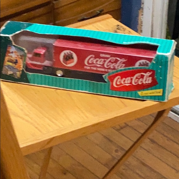 Coca Cola | Other | Vintage Coca Cola Bank | Poshmark